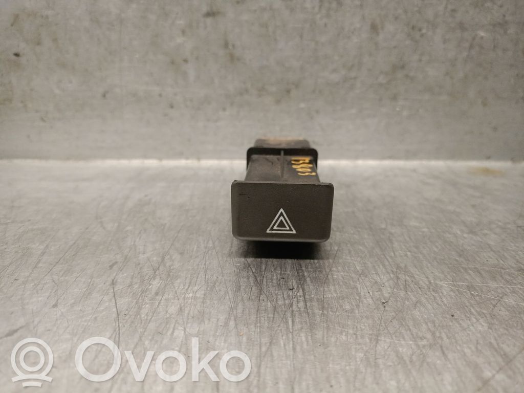 Renault Super R5 Hazard light switch