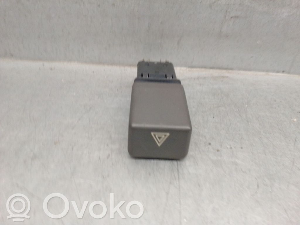 Renault Super R5 Hazard light switch