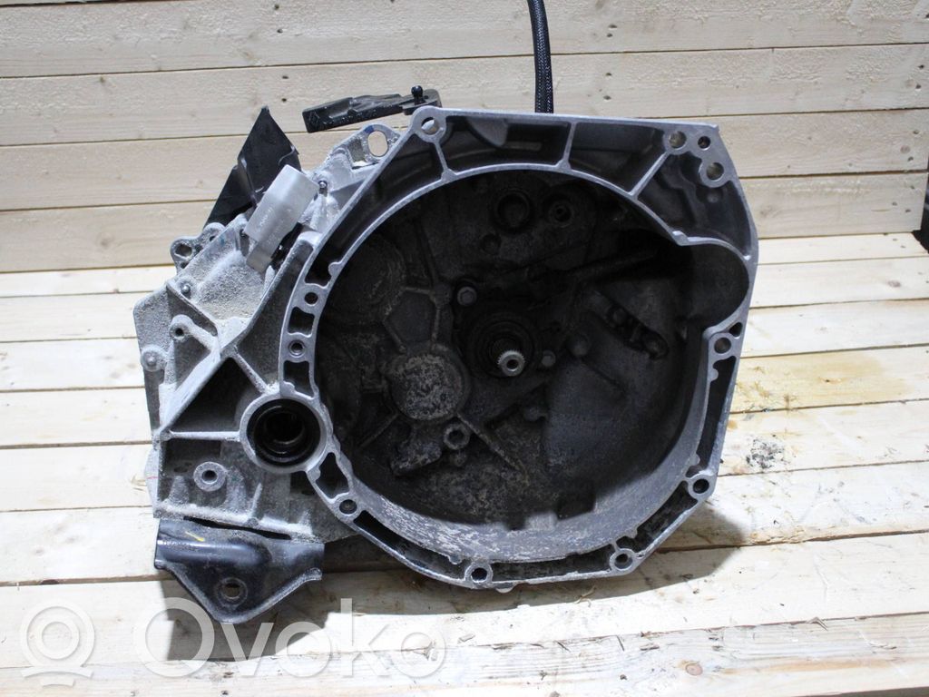 JT4004 Renault Clio V Manuaalinen 6-portainen vaihdelaatikko, 197,41 ...