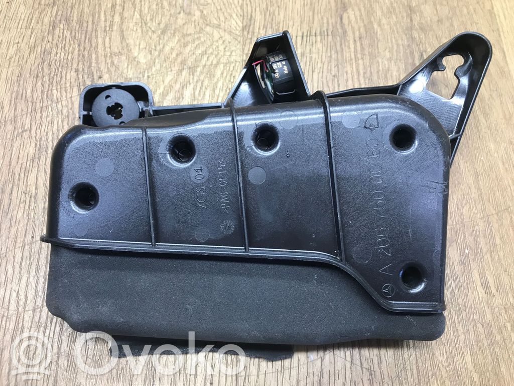 A2057500060 Mercedes-Benz C W205 Autres pièces intérieures, 13,19 € | OVOKO