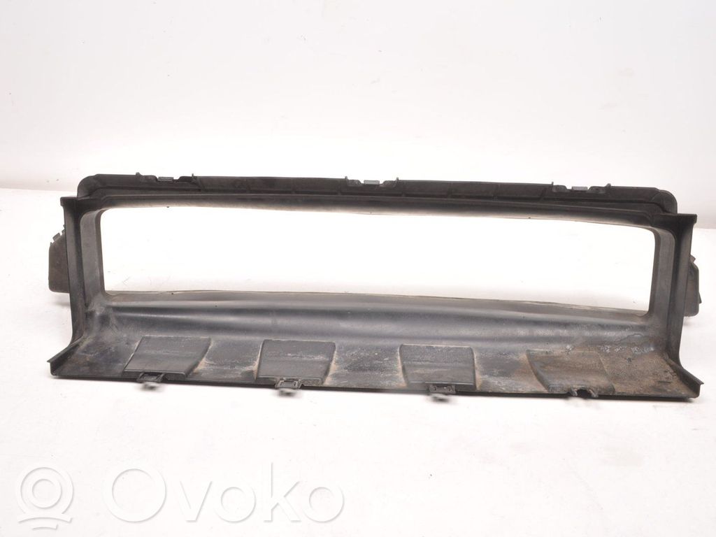 31323114 Volvo V40 Intercooler air channel guide, €57.65 | RRR