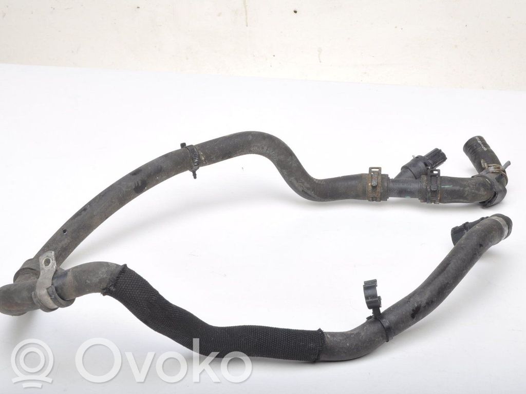 Volvo XC40 Engine coolant pipe/hose