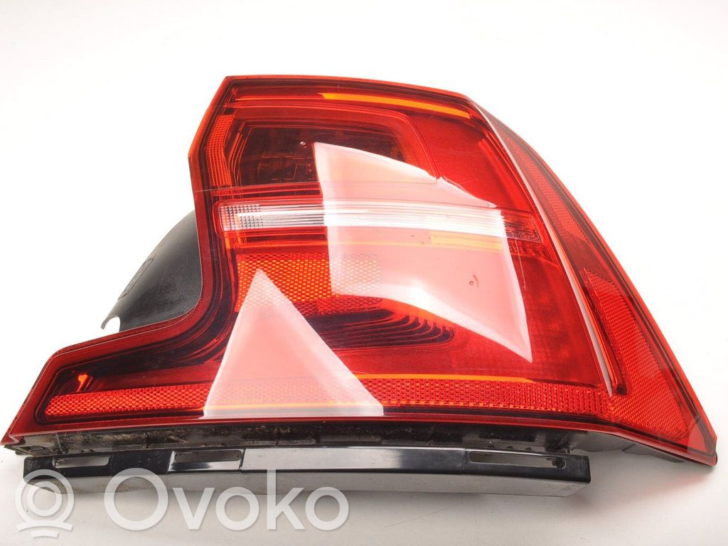 31698713 Volvo S90, V90 Feux arrière / postérieurs, 164,47 € | OVOKO
