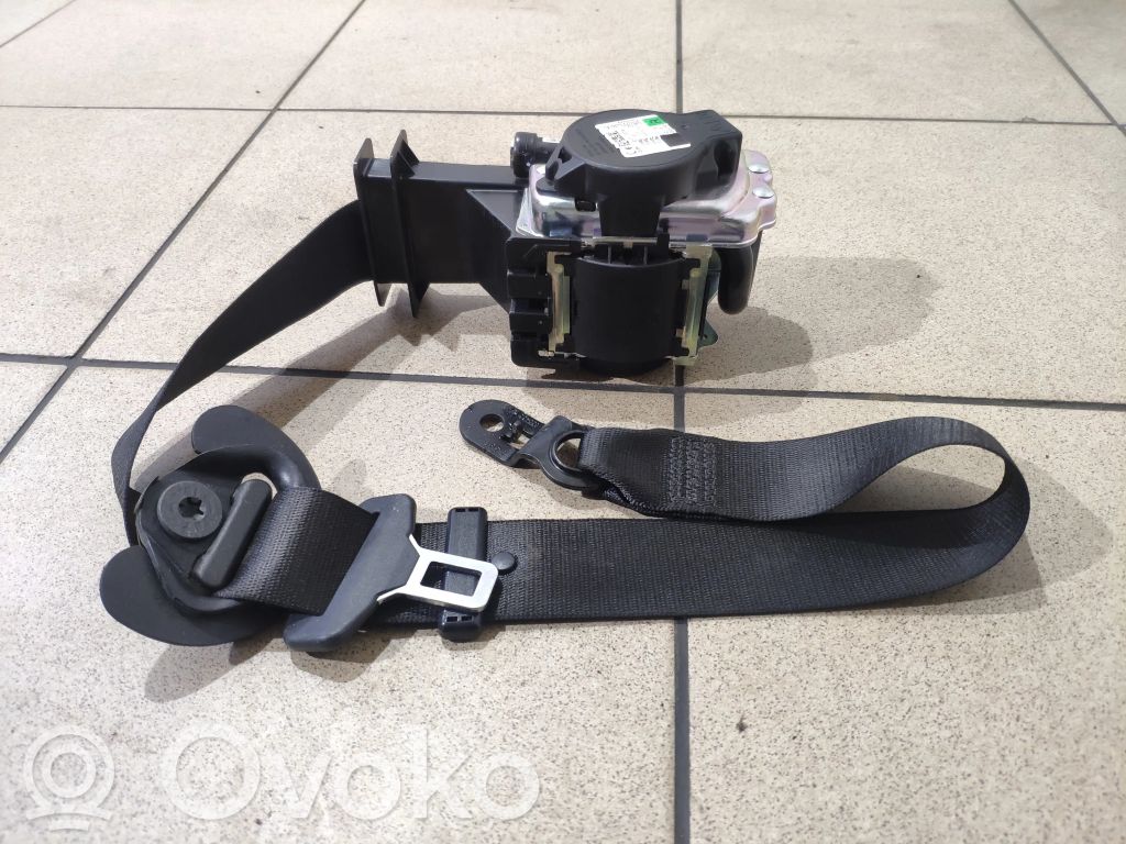 636608100B BMW 3 G20 G21 Set of seat belts, €499.00 | RRR