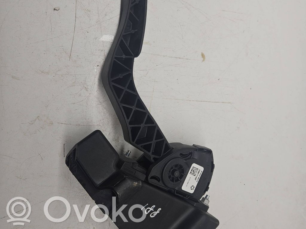 6PV93396608 Dodge Challenger Pédale d'accélérateur, 22,00 € | OVOKO