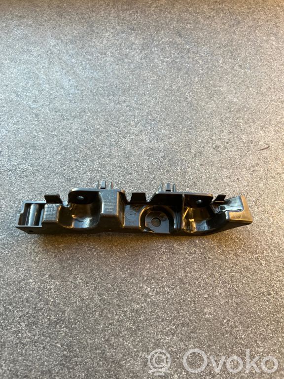 960161683R Renault Austral Front bumper mounting bracket, €14.00 | RRR