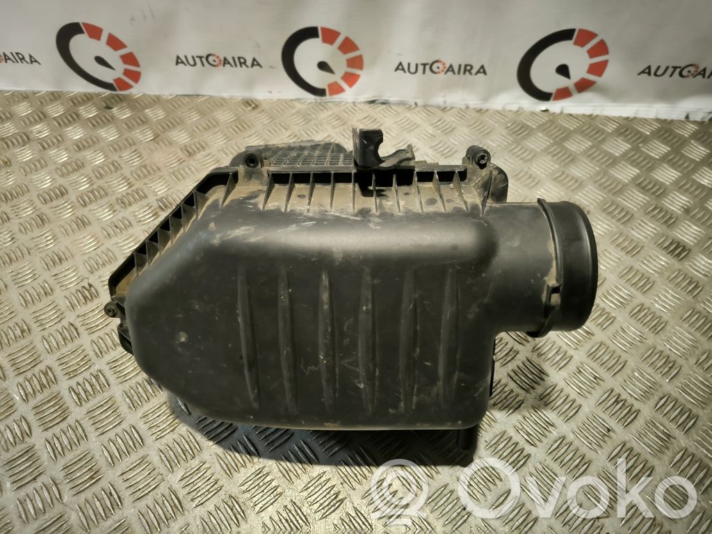 52022309AB Dodge Challenger Air filter box, €220.69 | RRR