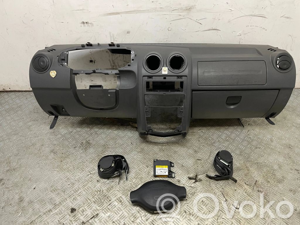 Dacia Logan VAN Dashboard, €58.82 | RRR