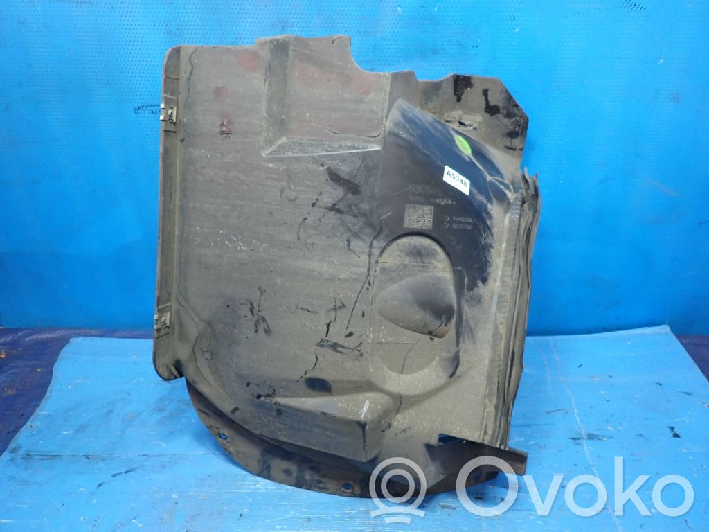 5801592584 Iveco Daily 6th gen Front wheel arch liner splash guards, € ...