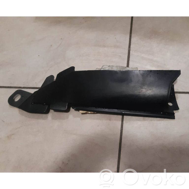99650460300 Porsche 911 996 Center/middle under tray cover, €18.82 | RRR