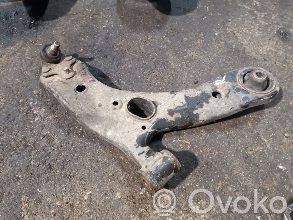 Peugeot 3008 I Front lower control arm/wishbone, €15.00 | RRR