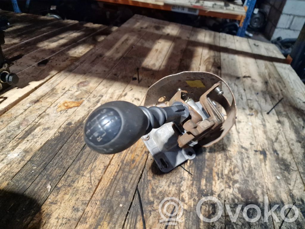 Renault Trafic II (X83) Gear shifter/selector, €30.00 | RRR