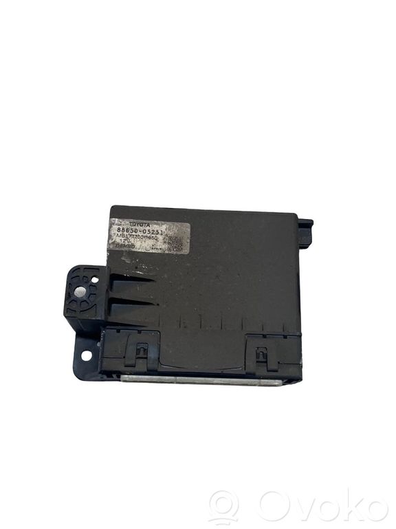 8865005251 Toyota Avensis T270 Air conditioning/heating control unit, € ...