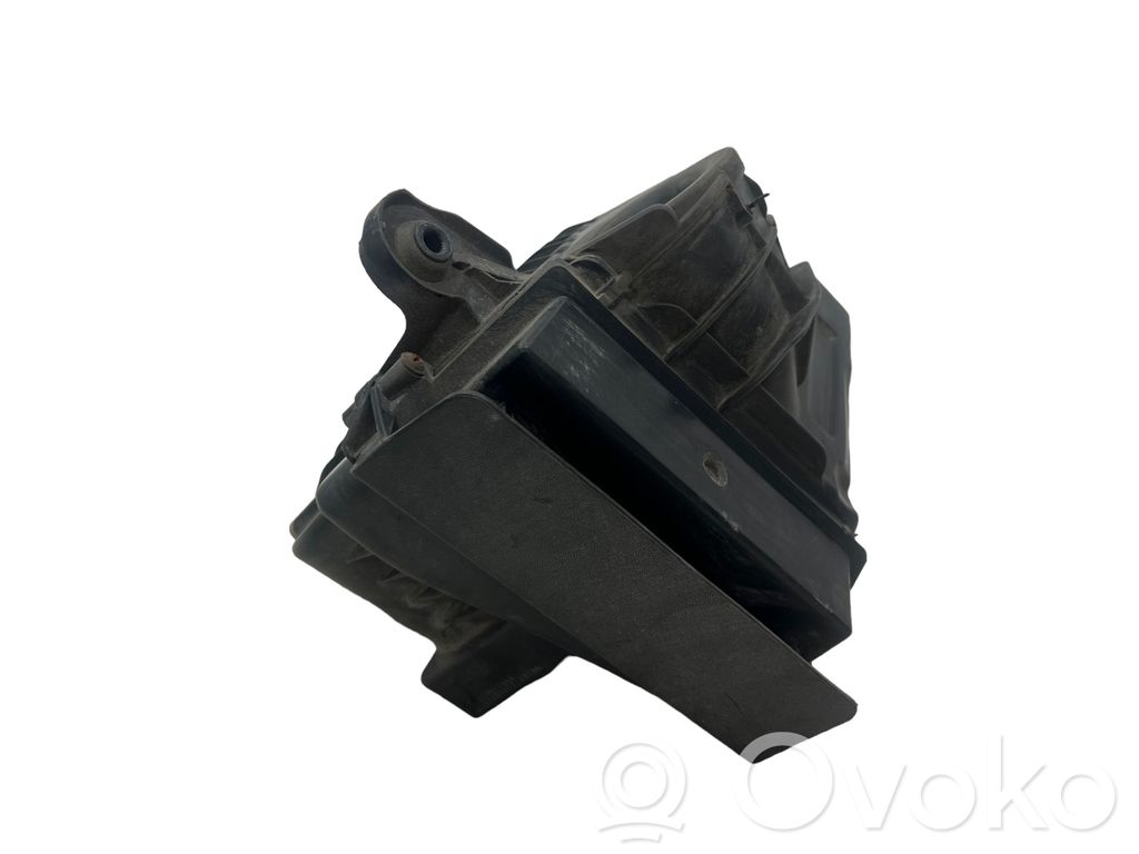 8200947663 Renault Megane III Air filter box, €15.56 | RRR