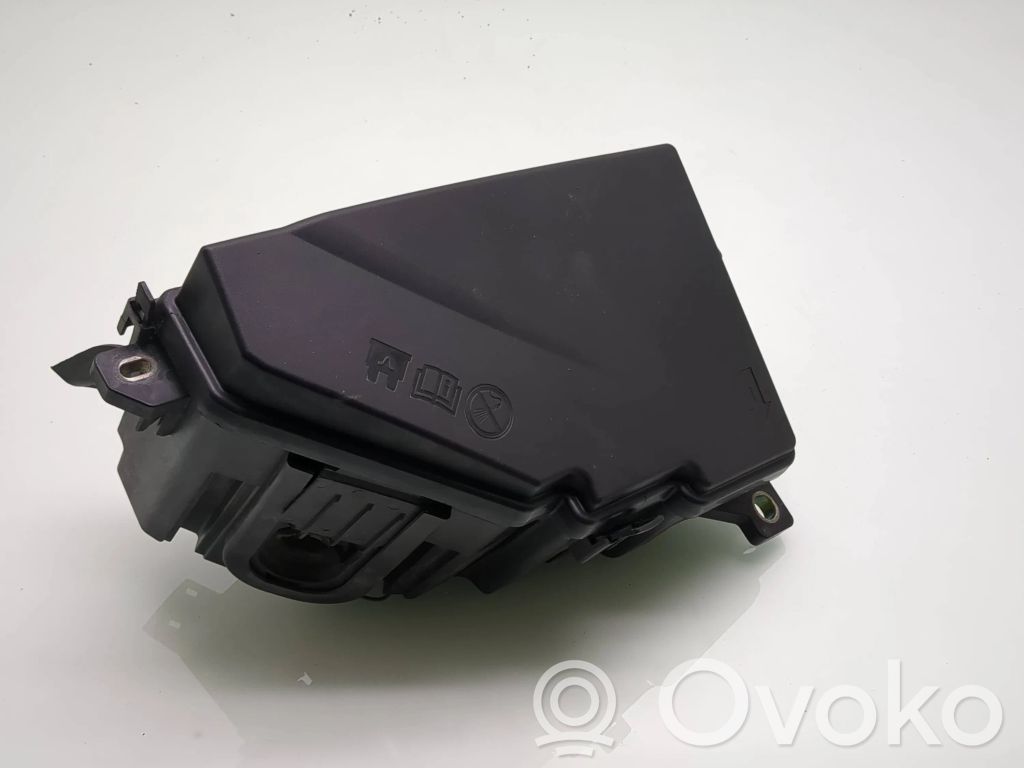 31398001 Volvo S90, V90 Boîte à fusibles, 20,00 € | OVOKO