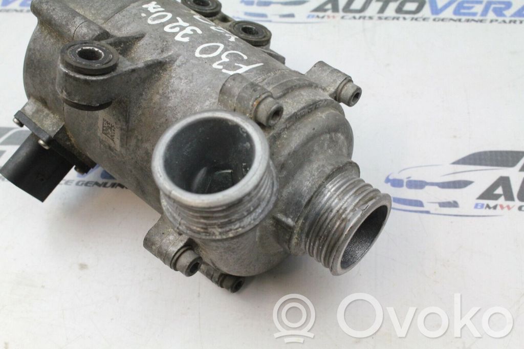 AOE698 BMW X3 F25 Pompe de circulation d'eau 1151 7597715 - Pièce auto ...