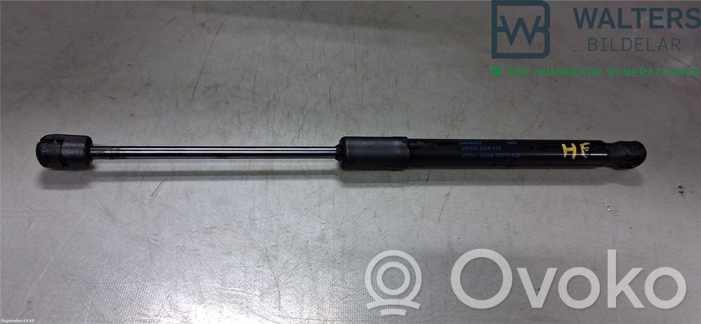 3V0823359A Skoda Superb B8 (3V) Vérin, capot-moteur, 39,06 € | OVOKO