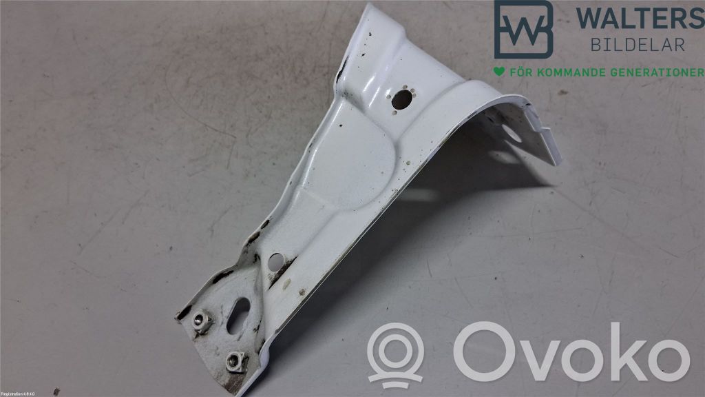 3AA821142 Volkswagen PASSAT B7 Fender mounting bracket, €18.98 | RRR