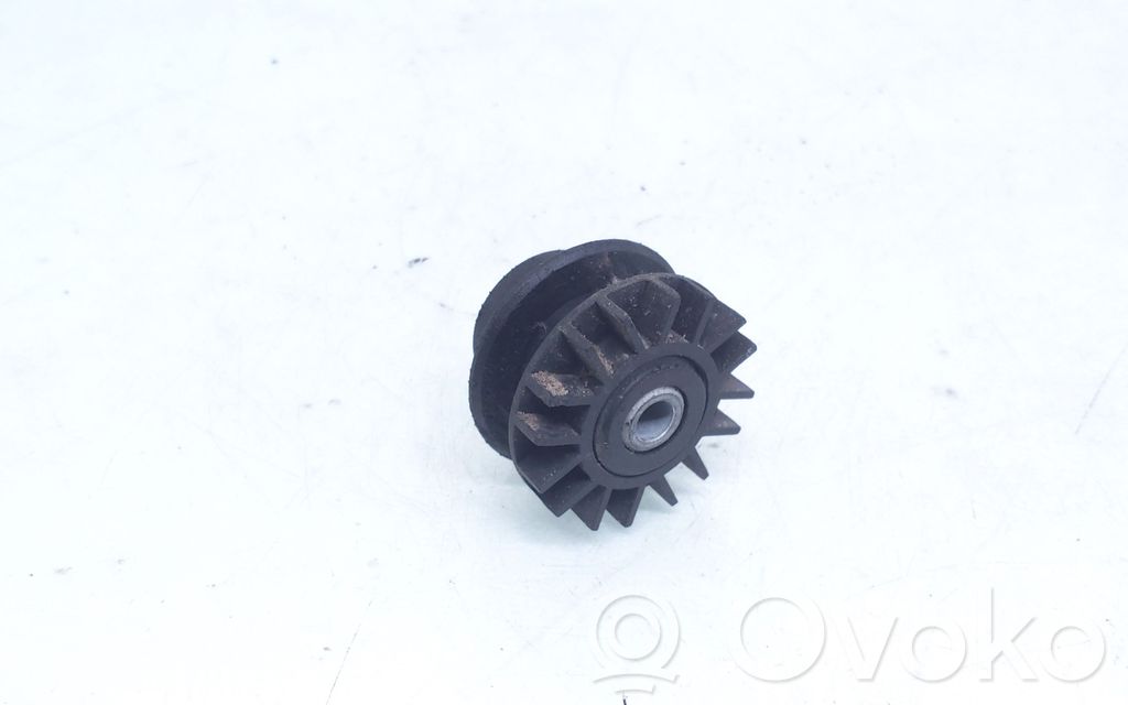 A2038800130 Mercedes-Benz C W203 Front bumper mounting bracket, €3.70 | RRR