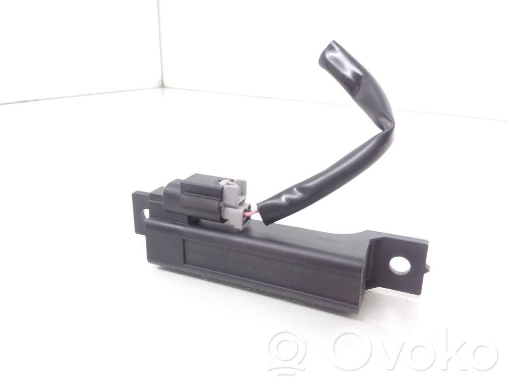 5wk48776 Nissan Pulsar Antena aérea cómodo interior, 15,00 € | OVOKO