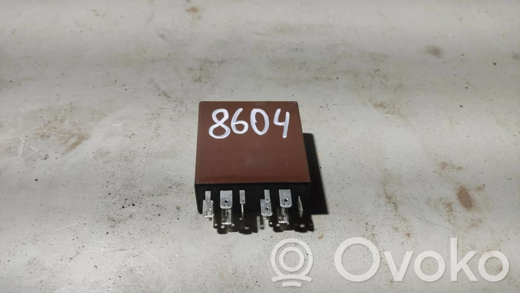 4B0955531C Volkswagen PASSAT B5 Window wiper relay, €6.00 | RRR