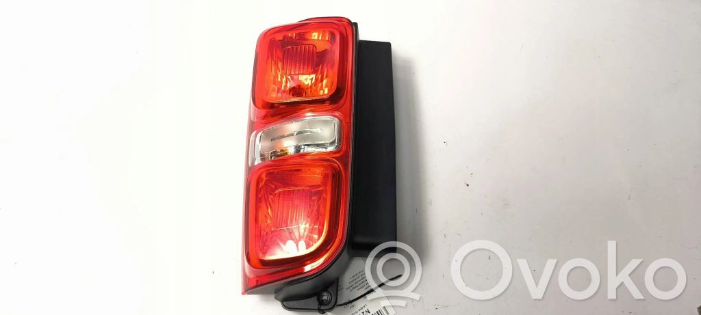 9808243080 Toyota Proace Feux arrière / postérieurs, 117,65 € | OVOKO