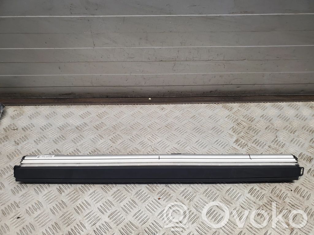 4M8861333 Audi Q8 Pare-soleil enrouleur pour lunette arrière, 165,00 ...