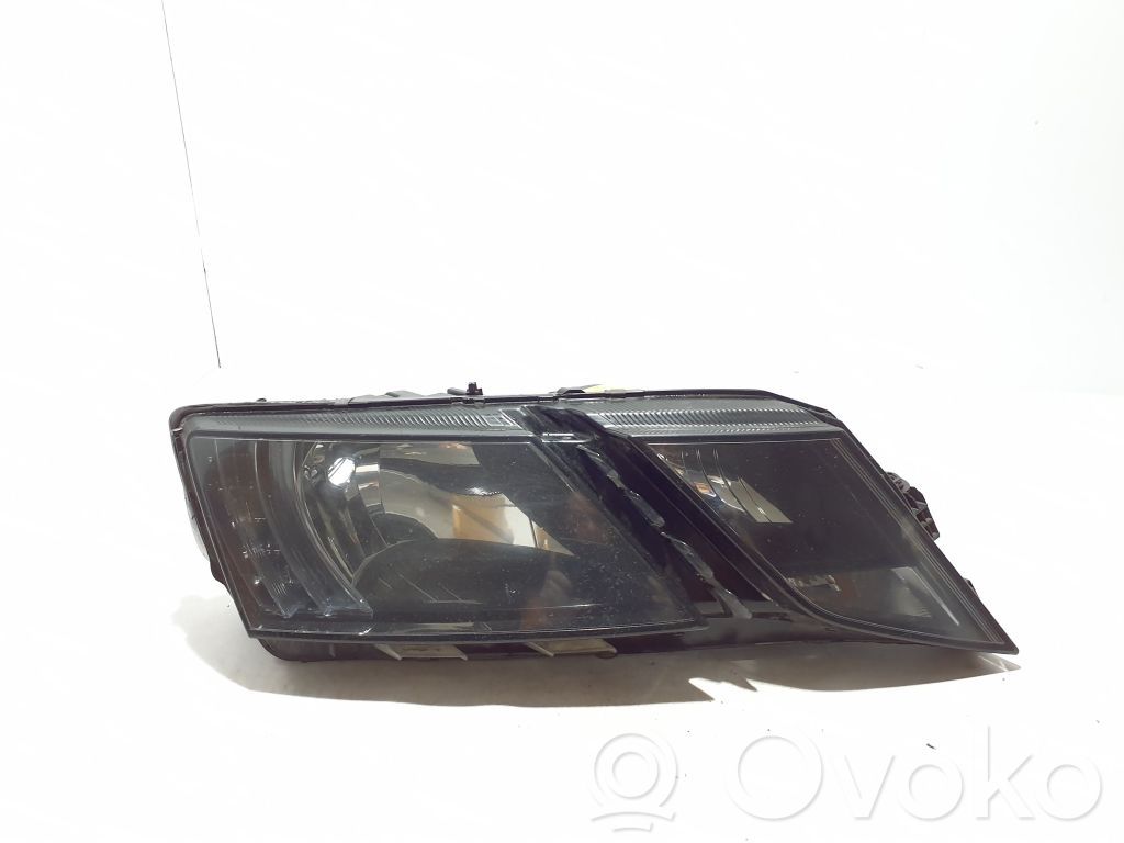 5E1941016C Skoda Octavia Mk3 (5E) Priekinis žibintas, 114,00 € | RRR