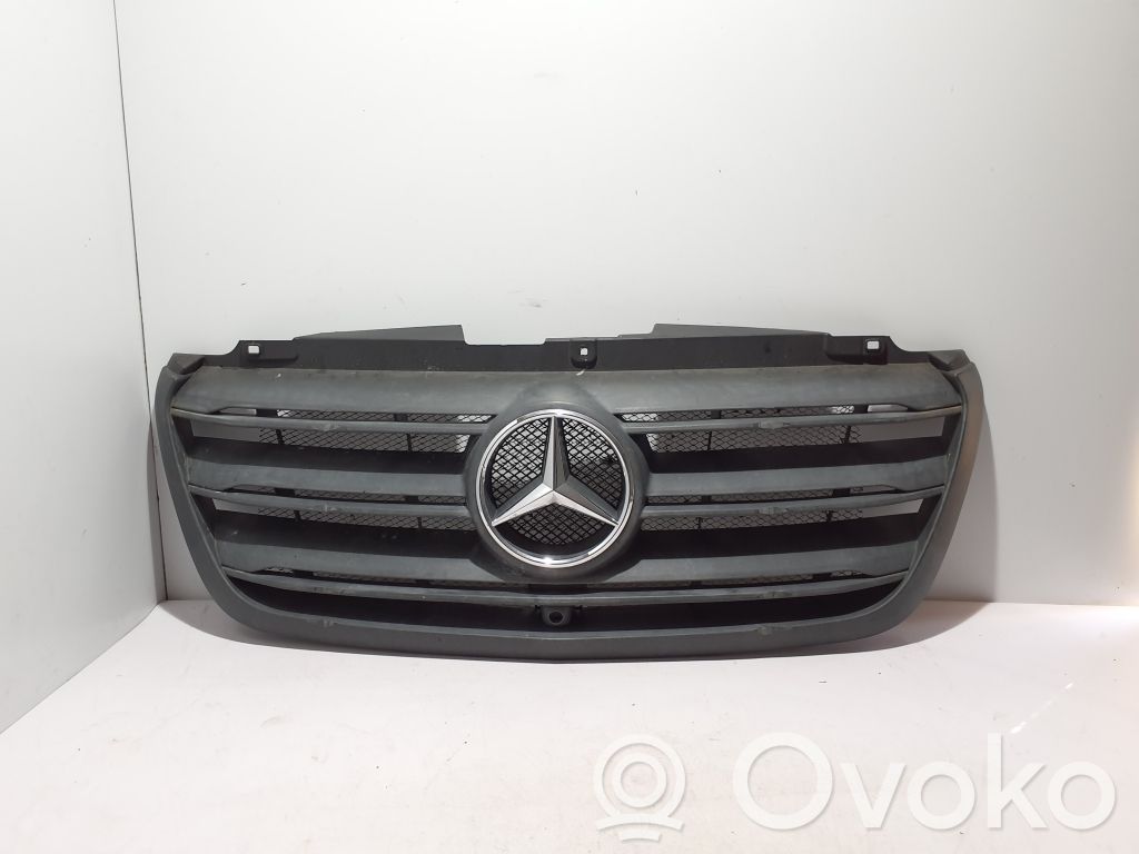 A9108852600 Mercedes-Benz Sprinter W907 W910 Front grill, €145.20 | RRR