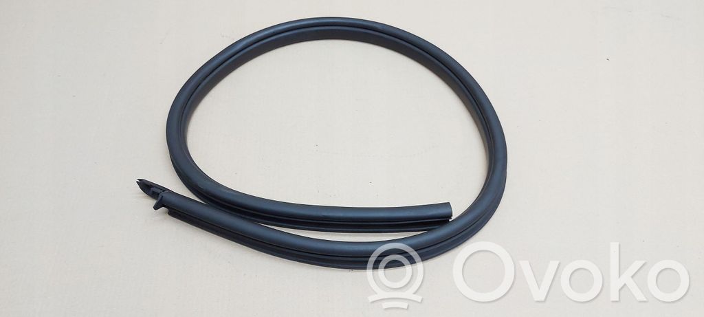 Jaguar XK8 - XKR Front door rubber seal, €35.29 | RRR
