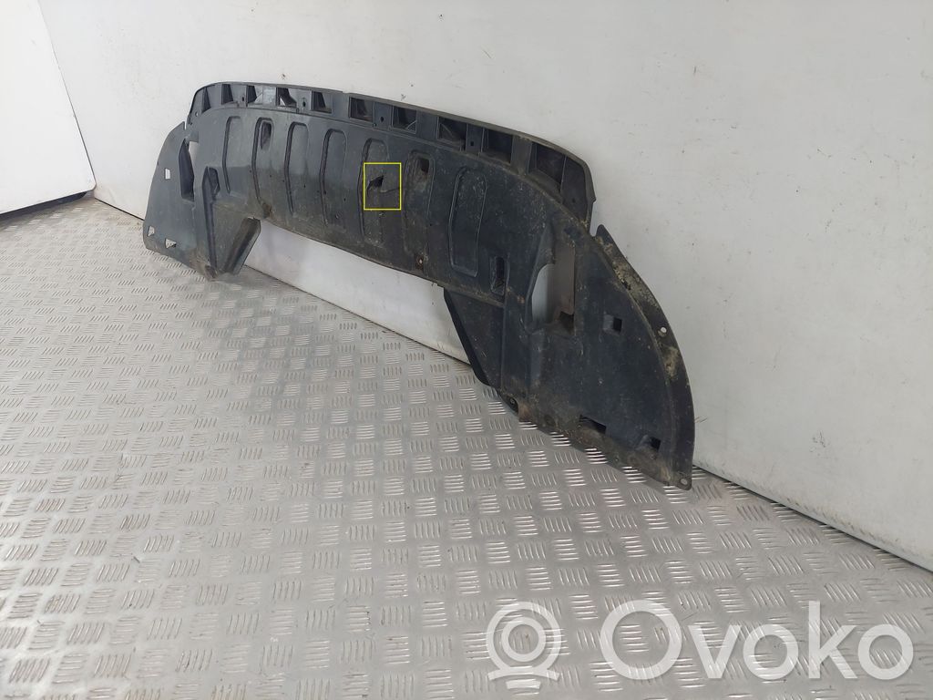 5370B626 Mitsubishi Outlander Front bumper skid plate/under tray, €50. ...