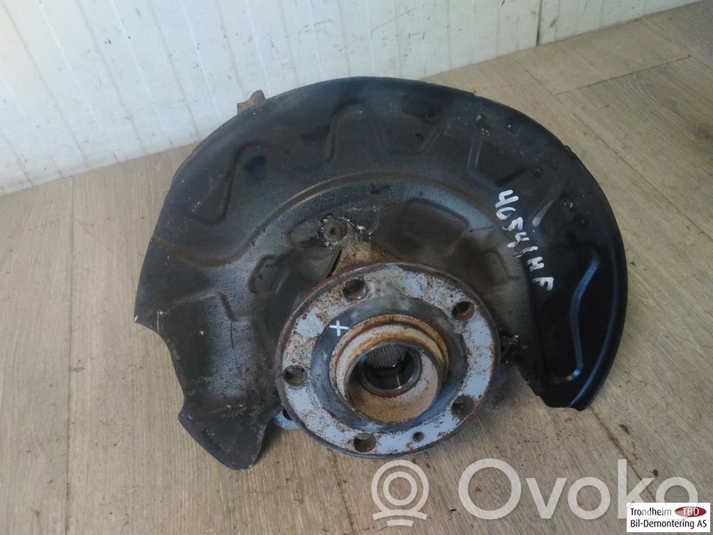5Q0407256Q Skoda Octavia Mk3 (5E) Front wheel hub spindle knuckle, €101 ...