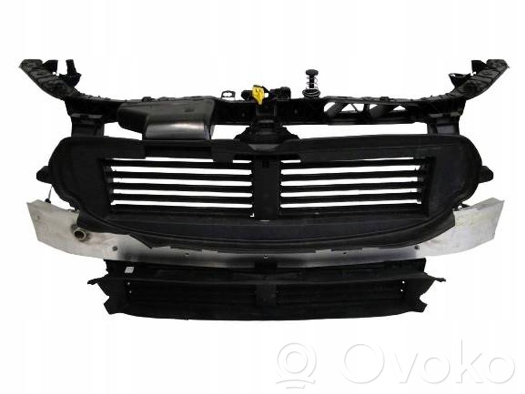 A2476207200 Mercedes-Benz GLB x247 Marco panal de radiador superior, 2. ...