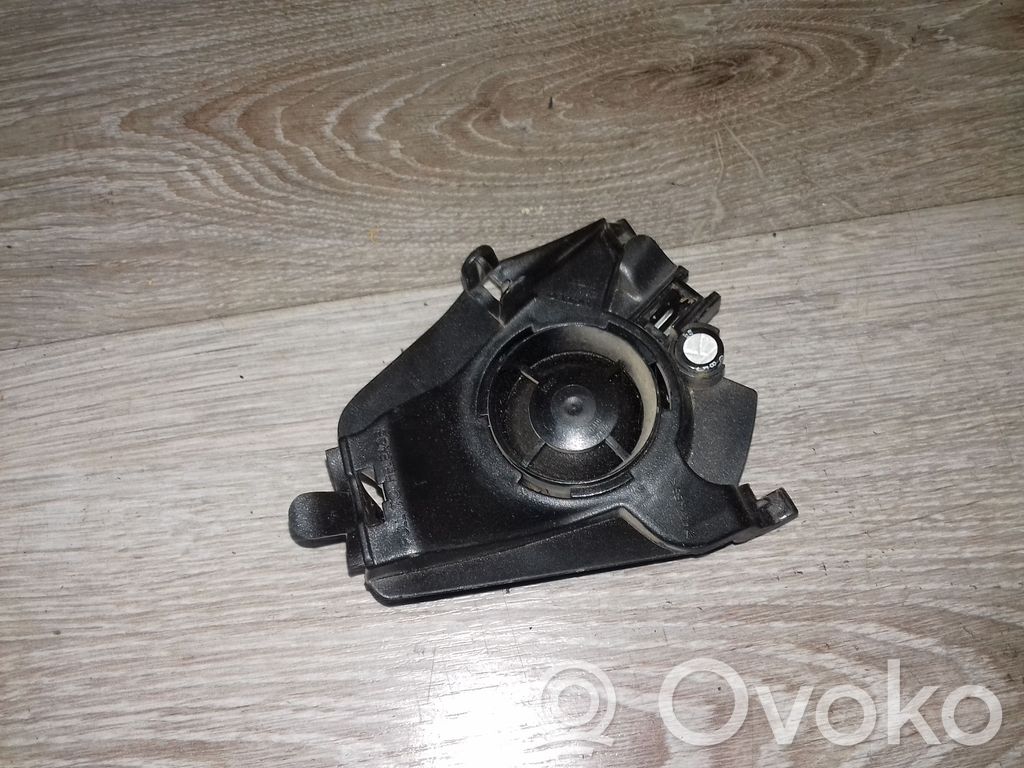8633992 Volvo V70 Parcel shelf speaker, €5.00 | RRR