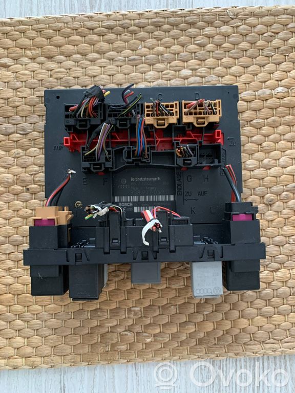 3C8937049D Volkswagen PASSAT B6 Comfort/convenience module, €3.53 | RRR