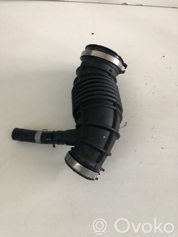 28130C5300 KIA Sorento Turbo air intake inlet pipe/hose, €31.06 | RRR