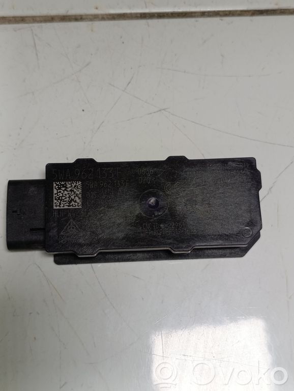 5WA962133F Skoda Enyaq iV Amplificateur d'antenne, 25,00 € | OVOKO