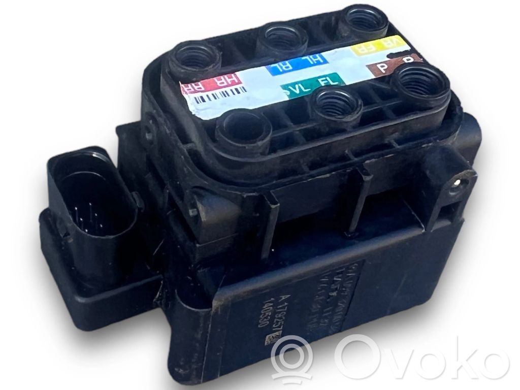 A0993200058 Mercedes-Benz S W221 Air suspension valve block, €58.82 | RRR