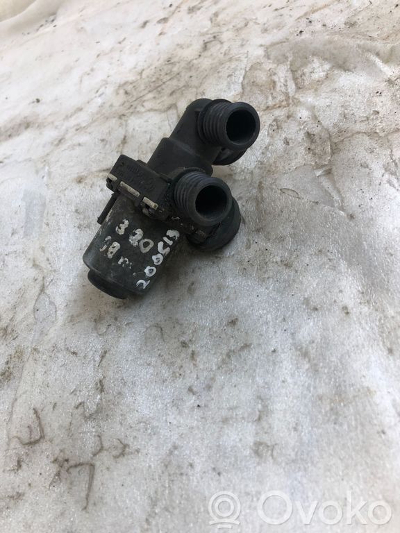 1147412144 BMW 3 E46 Pompe à eau de liquide de refroidissement, 10,00 ...