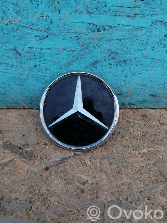 A0008881800 Mercedes-Benz C W206 Manufacturer badge logo/emblem, €164. ...
