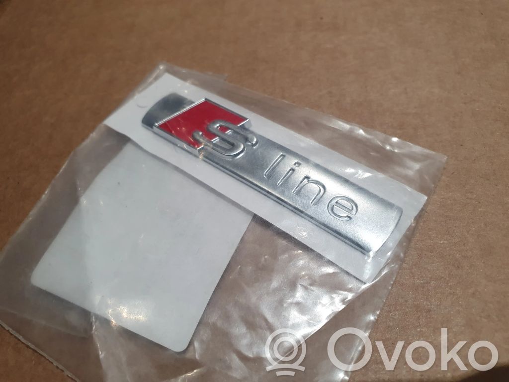 8N0853601A Audi A3 S3 8V Autres insignes des marques, 20,00 € | OVOKO