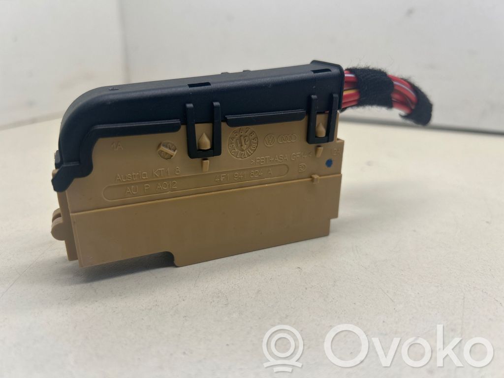 4F1941824A Porsche Macan (95B) Module de fusibles, 5,00 € | OVOKO