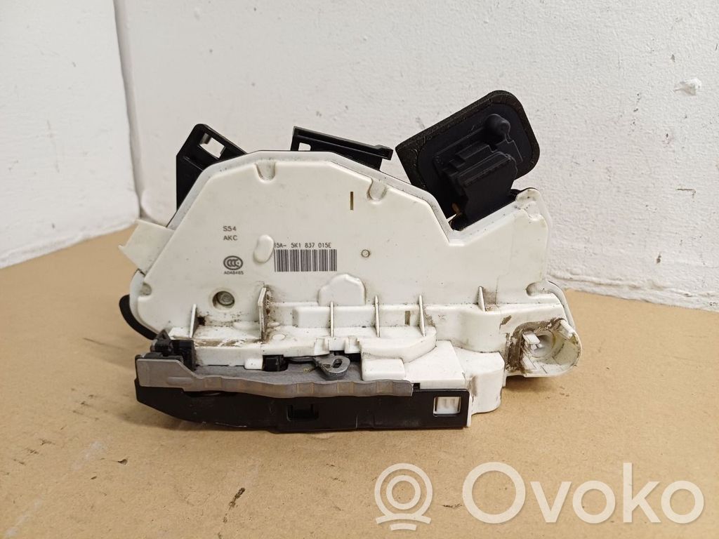 5K1837015J Volkswagen Golf Sportsvan Front door lock, €56.08 | RRR