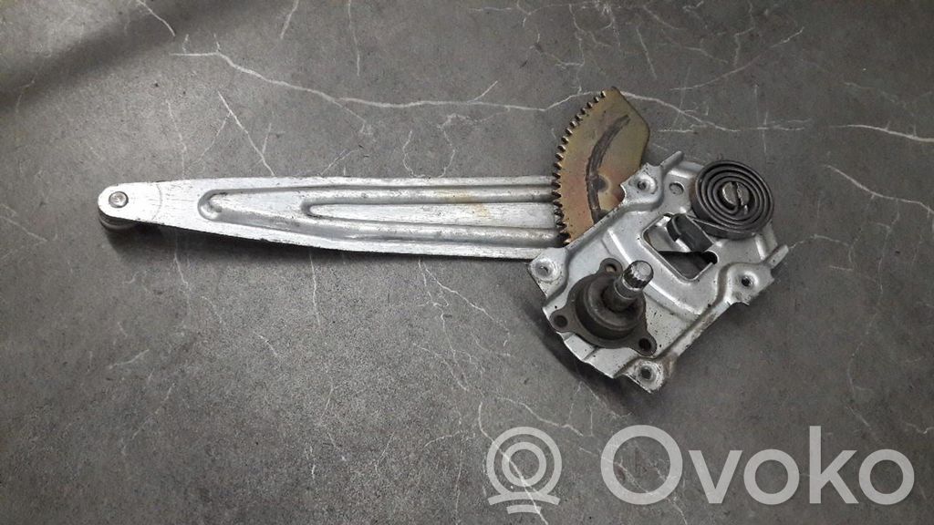 Mitsubishi L200 Rear window lifting mechanism without motor, €16.59 | RRR