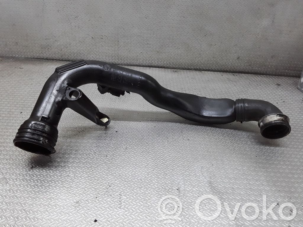 3B0145762C Audi A4 S4 B6 8E 8H Välijäähdyttimen letku, 10,00 € | OVOKO