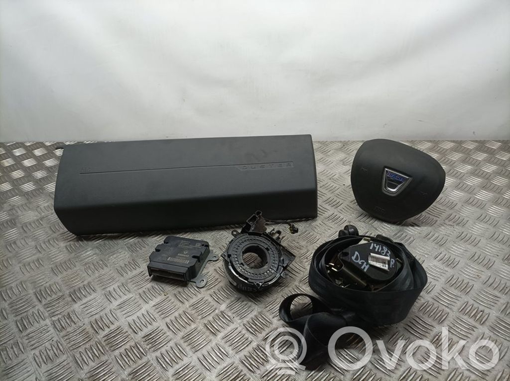 985708259R Dacia Dokker Airbag set with panel, €605.00 | RRR