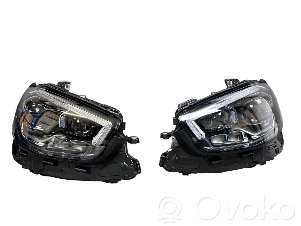 A2139066908 Mercedes-Benz E AMG W213 Headlight/headlamp, €2,352.94 | RRR