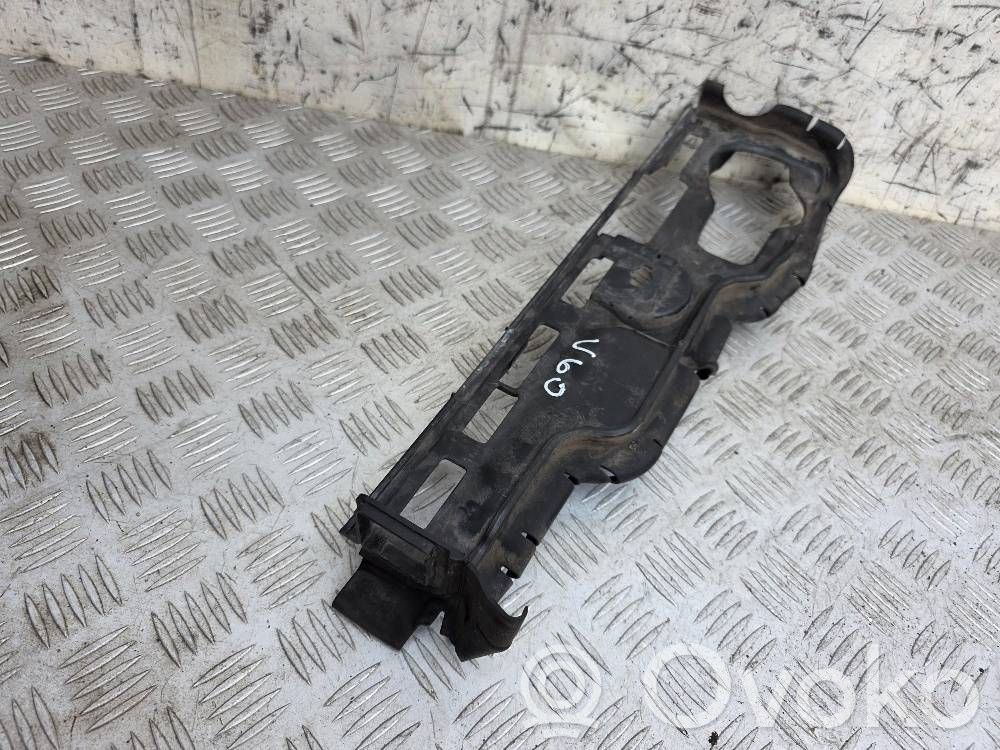 31353295 Volvo V60 Intercooler air guide/duct channel, €8.00 | RRR