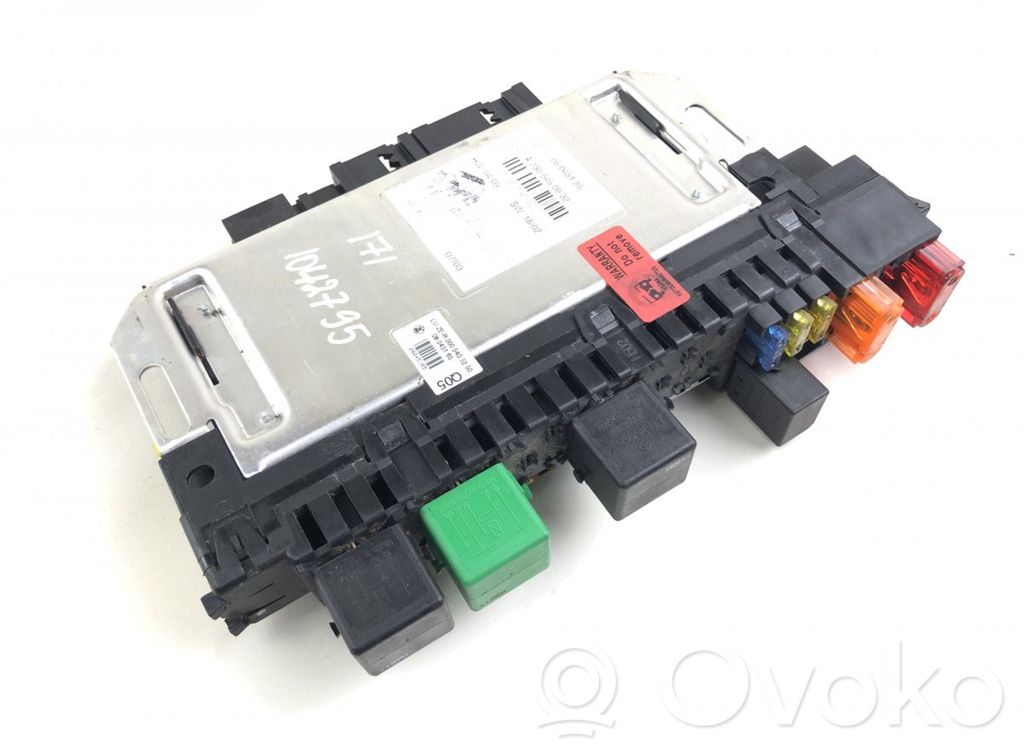 10091518 Mercedes-Benz SL R230 Fuse box set, €205.20 | RRR