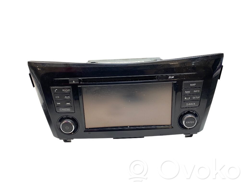 7513750220 Nissan Qashqai Radio/CD/DVD/GPS head unit, €85.50 | RRR